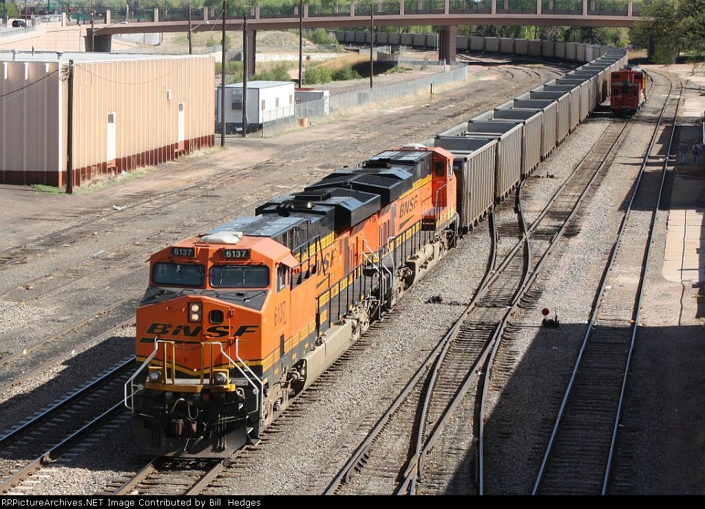 BNSF 6137